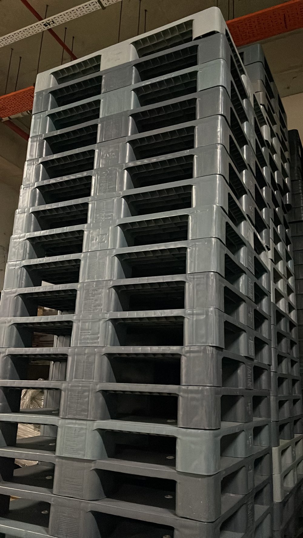 Pallet – Recon Plastic – Black Vel